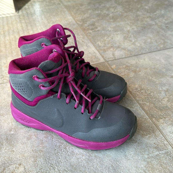 Nike ACG | Shoes | Nike Boots | Poshmark